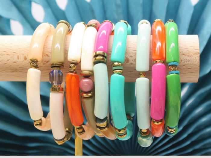 Faire des bracelets en perles tubes incurvés, tutoriel complet.